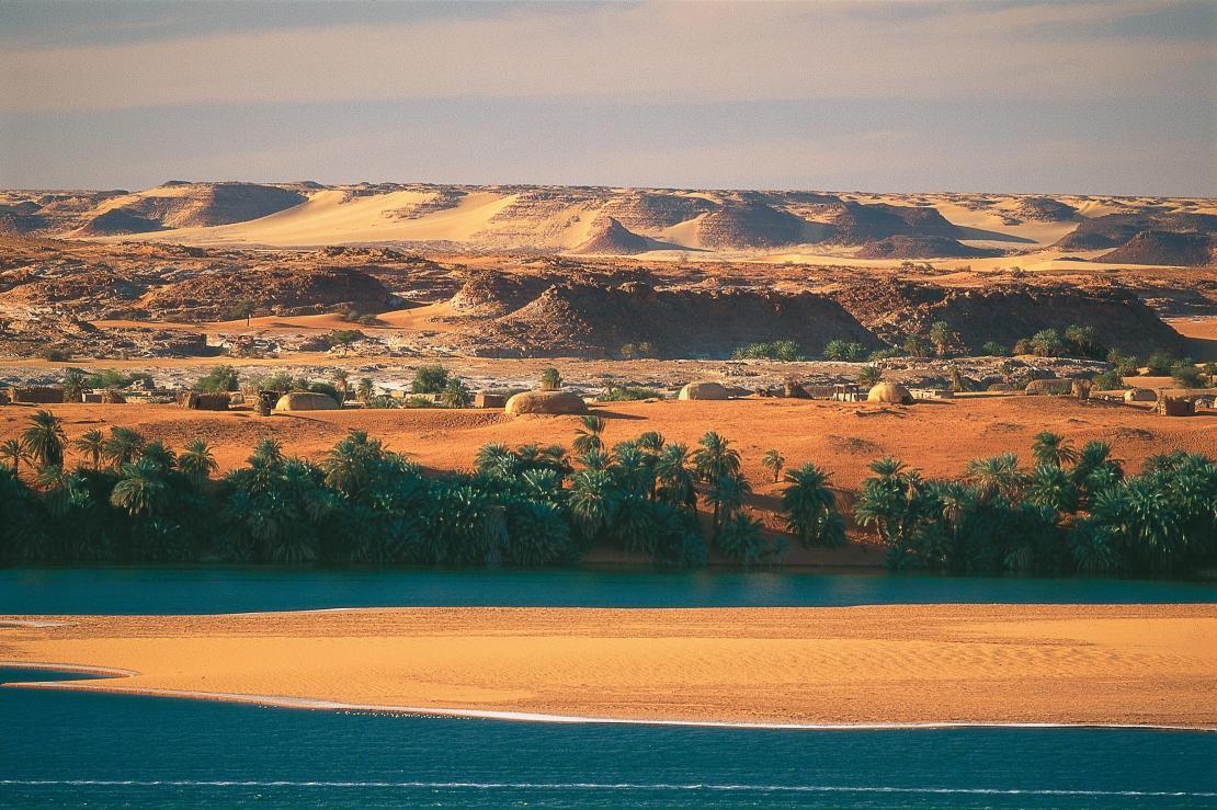 Something about The lakes of Ounianga | Hisseini